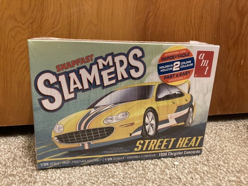 AMT Snapfast Slammers 1998 Chrysler Concorde Street Heat Snap-It Model ...