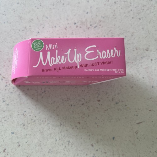 Mini MakeUp Eraser Equal to 3600 makeup wipes Pink Lasts 3-5 Years NIB ...