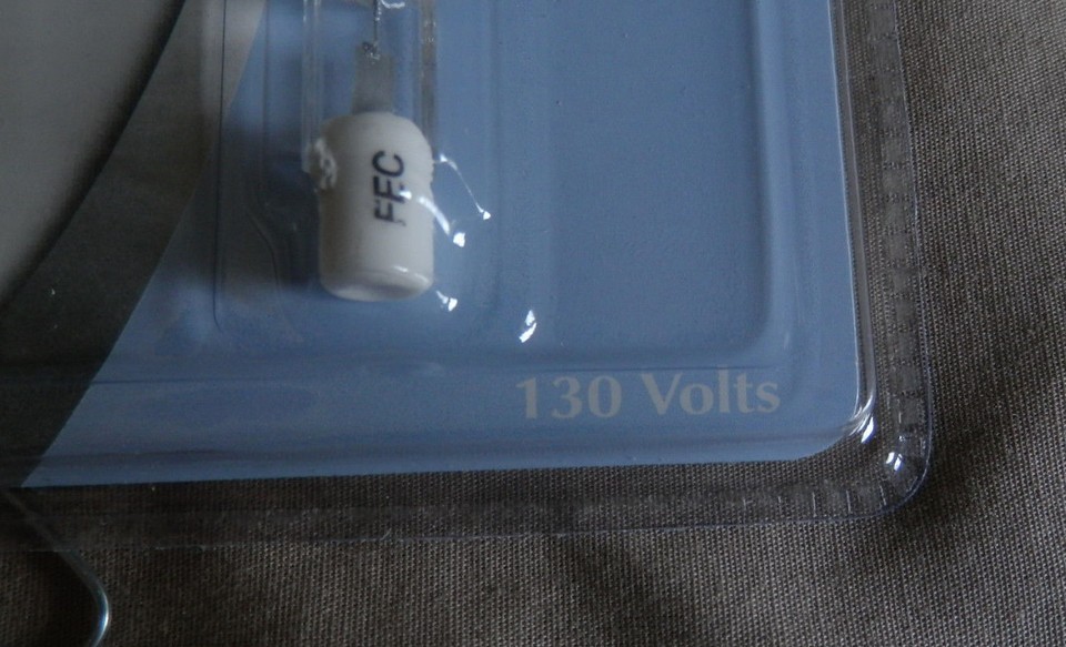 (2) NEW 150W Bright Effects Bulb 4-11/16" Rough Serv T3 R7S 130V ...