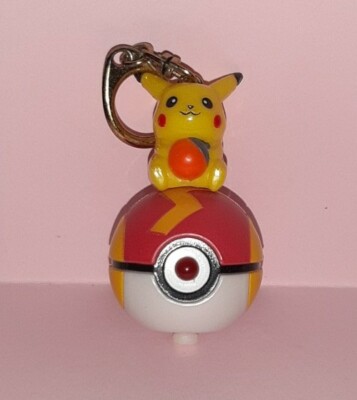 POKEMON PIKACHU Keychain Charizard Figure Card Portachiavi Gashapon ...