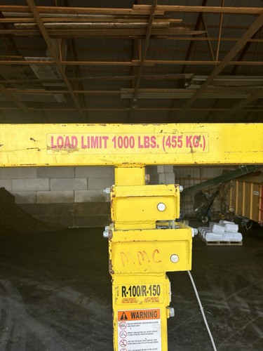 Sumner R-100/R-150 15-Ft Roust-A-Bout Material Lift with 1000 Pound ...