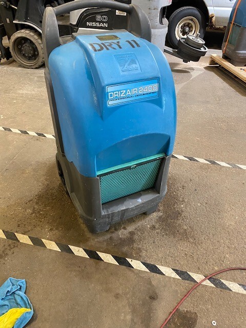 DrizAir 2400 Dehumidifier, 4,700 hours, 115 V, 60 Hz, 11 Amps | eBay