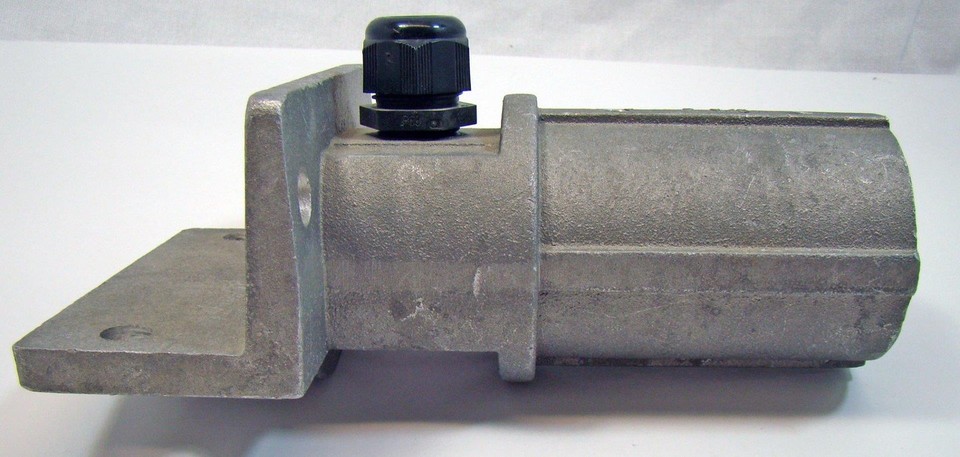 Crouse Hinds SFA6 2" Slip Fit Adapter For Lighting No Fasteners NOS | eBay