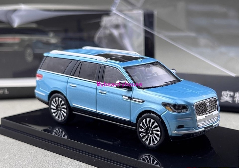 Shadow 1:64 Blue Navigator L Full Sized SUV Model Diecast Metal Car | eBay