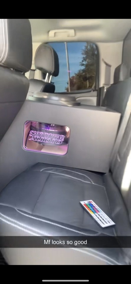 Custom Truck Rear Seat Center Console Subwoofer Box for JL Audio 12w7 ...