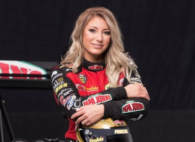 BEAUTIFUL NHRA SUPERSTAR LEAH PRITCHETT 8X10 PHOTO W/BORDERS | eBay
