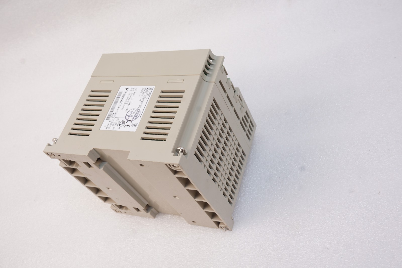 YASKAWA CONTROLLER MP2310 JEPMC-MP2310-E,SVB-01,NO FRONT COVER POWER ON ...