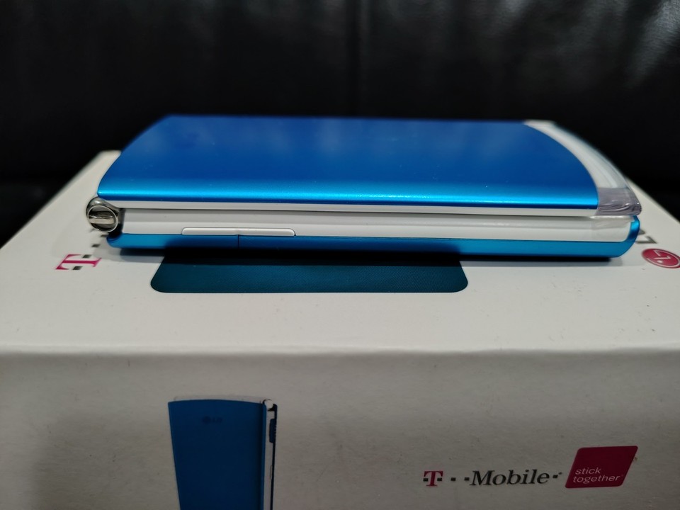 LG DLite T-Mobile Blue Open Box Collector Cell Phone Flip Phone Classic ...
