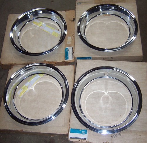 4 NOS 72-79 CHEVY 14X7 SECOND GEN RALLY WHEEL TRIM RINGS 475020 GM ...