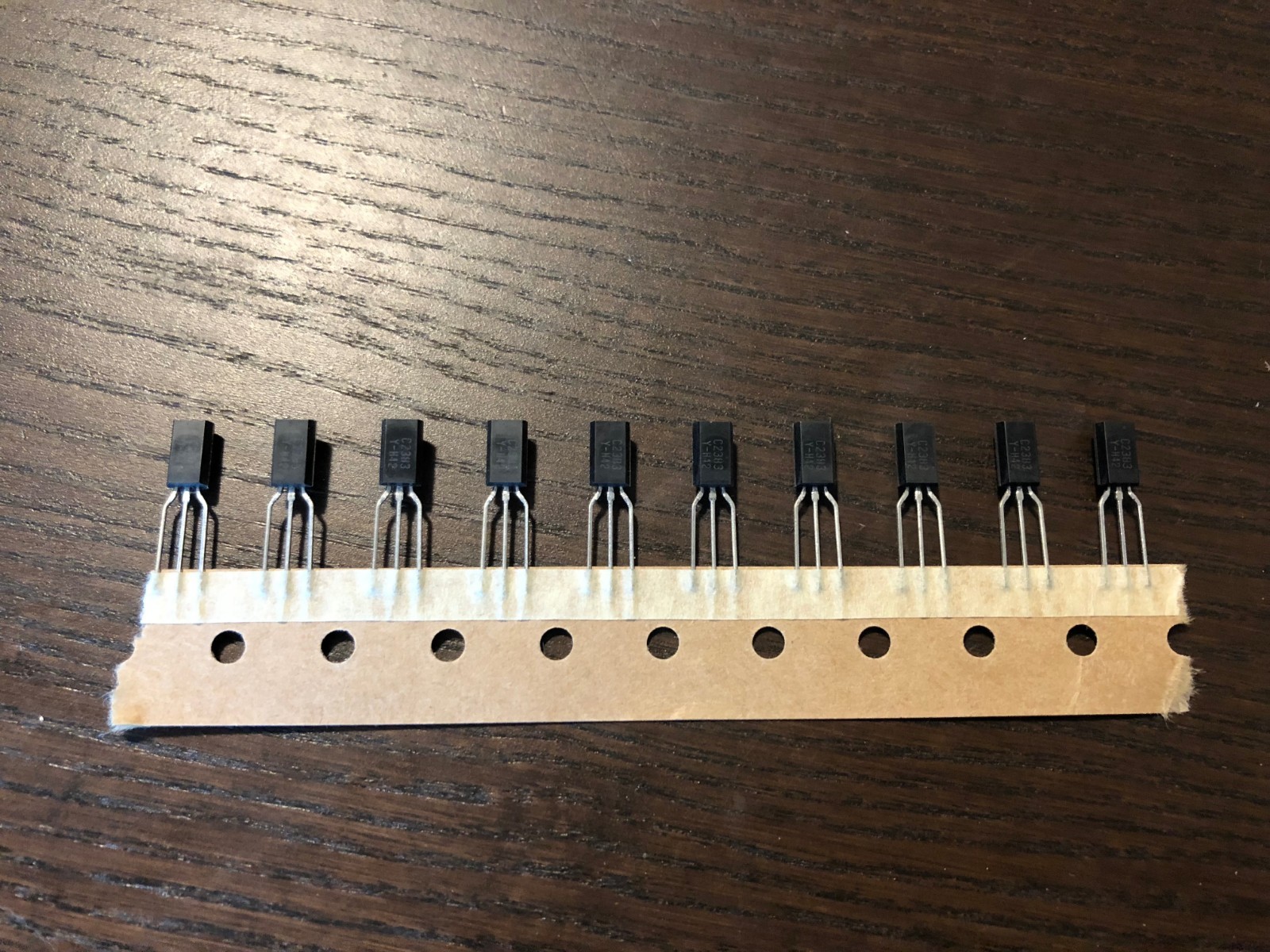 KSC2383YTA 10 New Onsemi transistors - sub for 2SC945 2SC497 2SC1213 ...