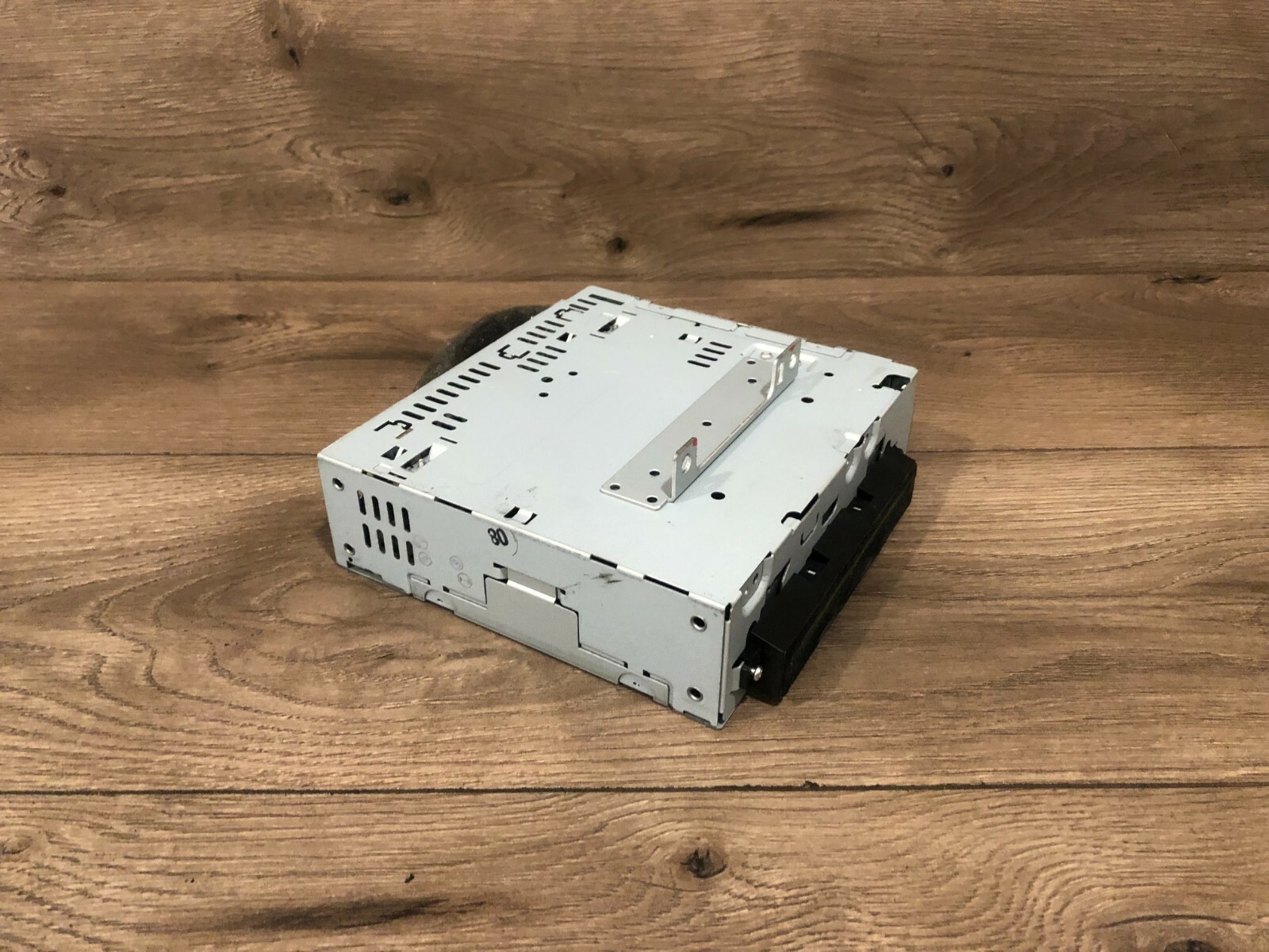 05_07 VOLVO OEM S40 V50 C30 V70 RADIO 6 DISC CD PLAYER HEAD UNIT STEREO ...