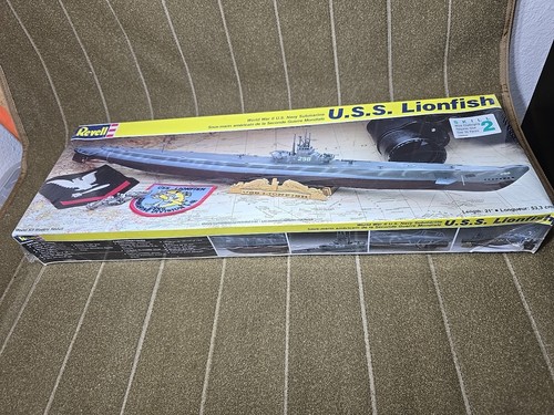 Run Silent Run Deep Revell World War II USS Lionfish Submarine 1:180 ...