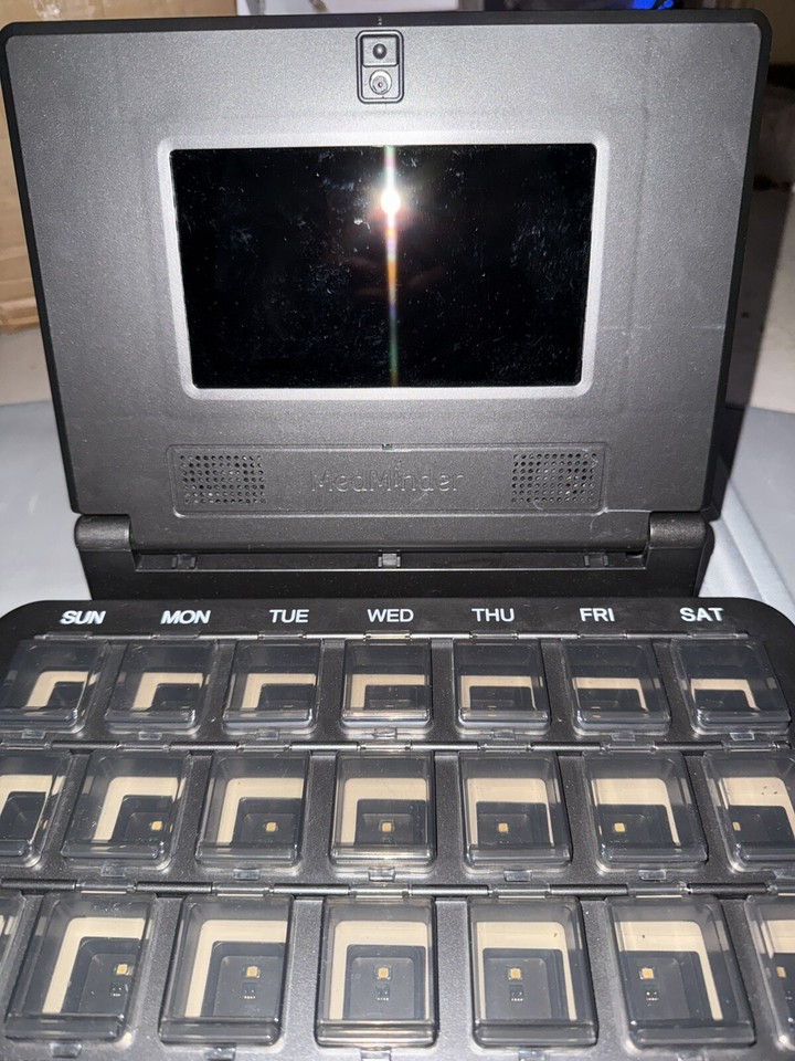 Medminder Jon Locking Automatic Pill Dispenser w/Clear Lids 28 Read ...