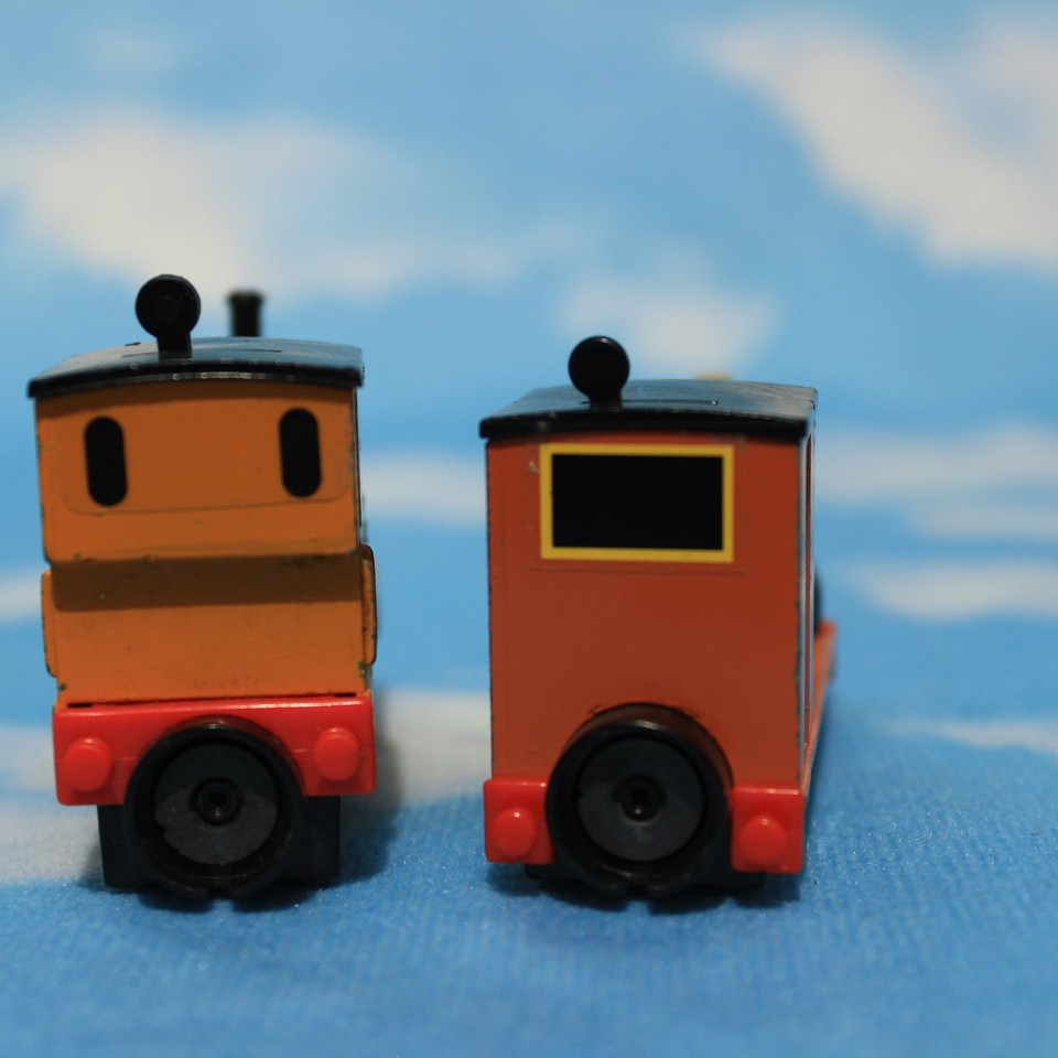 DUNCAN AND RUSTY - Bandai TECS Thomas the Tank Engine Collection Series ...