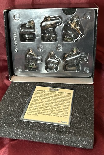 2006 Corgi 1:50 Toy Soldiers German Elite Infantry 1944 Forward March ...