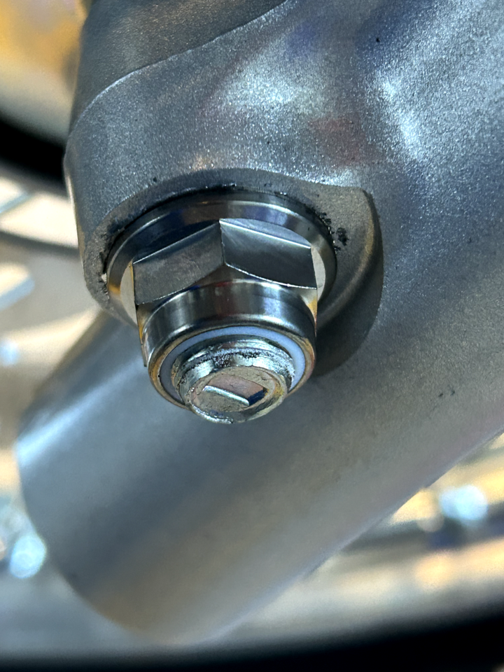 Honda Monkey Z125 2018-24 Avant + Essieu Arrière Bridé Nyloc Vis Titane ...