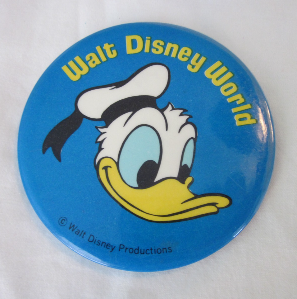 VINTAGE WALT DISNEY WORLD BUTTON PIN LOT DONALD DUCK GOOFY | eBay