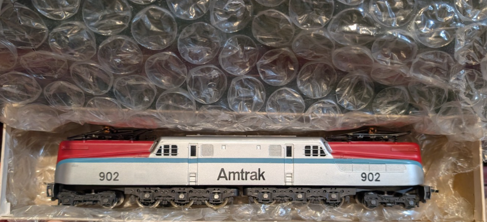 Amtrak Phase I GG1 HO Scale AHM/Rivarossi Electric Locomotive #902 | eBay