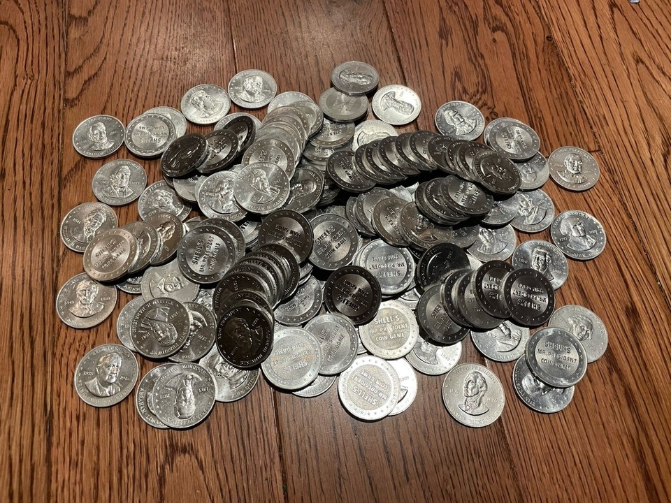 Random Lot of 52 SHELL'S MR PRESIDENT COIN GAME 1968 Tokens - Free ...