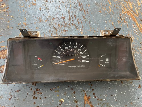84-89 TOYOTA PICKUP TRUCK 4RUNNER INSTRUMENT GAUGE CLUSTER SPEEDOMETER ...