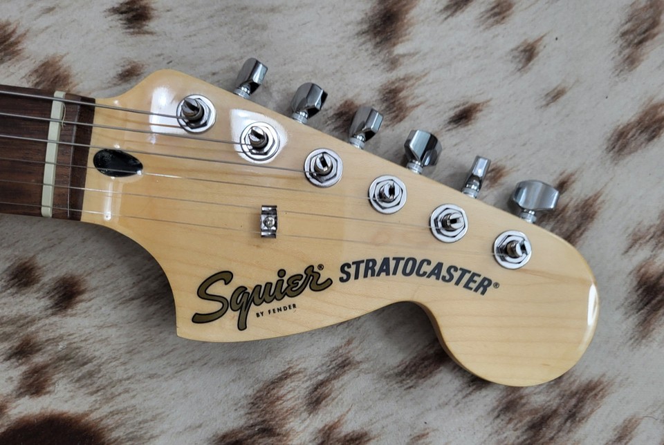 Fender Squier Stratocaster Guitar Full Thickness Ice Blue Metallic | eBay