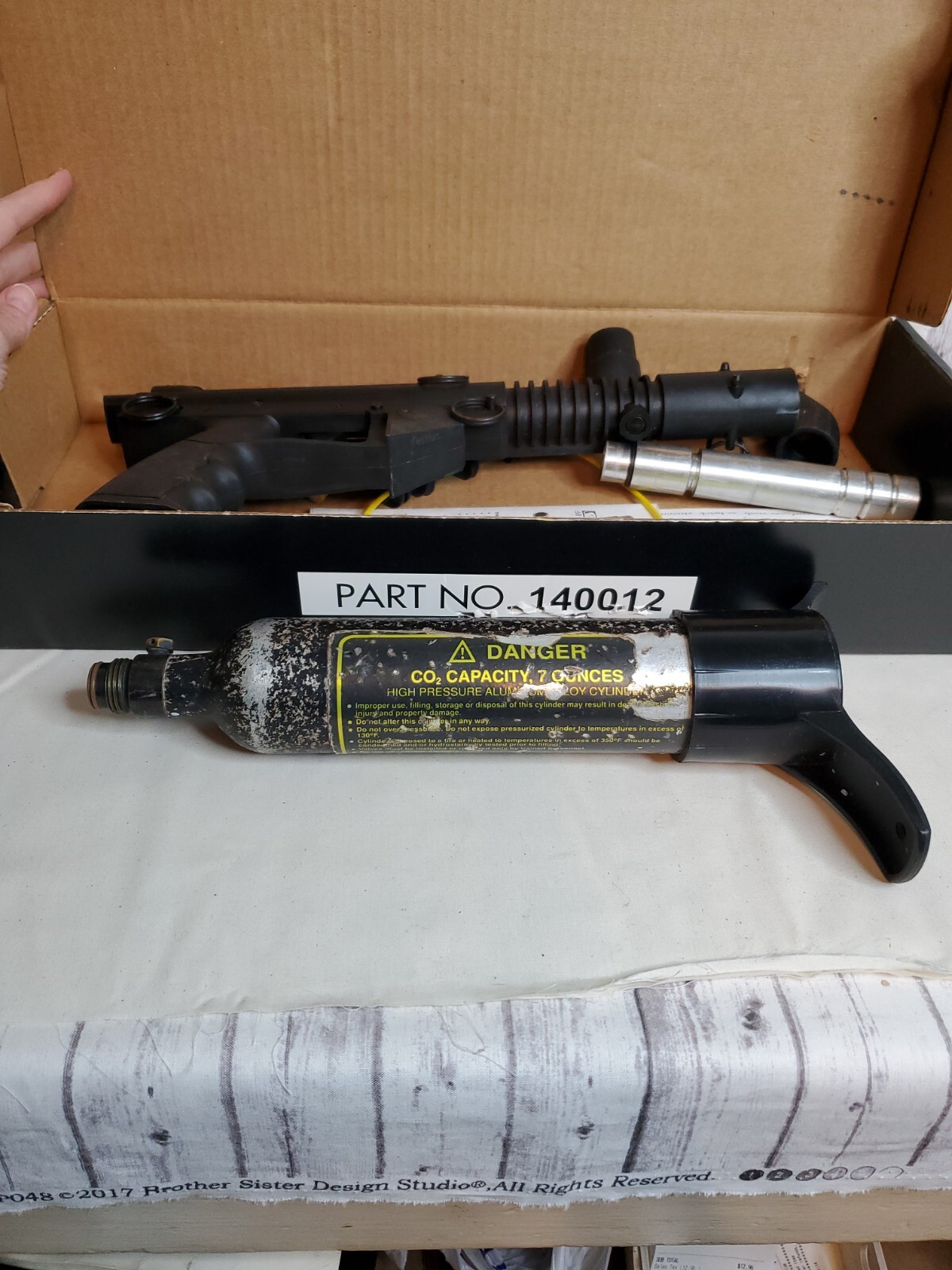 Stingray II .68 Caliber Semi-Auto Paintball Gun Brass Eagle In Box w ...