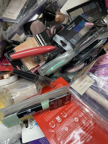 Wholesale Bulk Makeup Assorted Cosmetics L’oreal Revlon NYX Maybelline ...