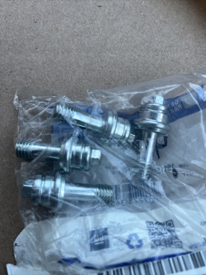 OEM GM Chevy Cadillac Buick Battery Cable Terminal Bolt 19115586 sold ...