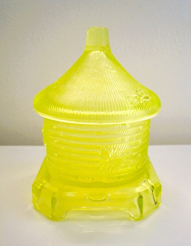 BOYD YELLOW VASELINE ART GLASS - BEEHIVE HONEY LIDDED JAR | eBay