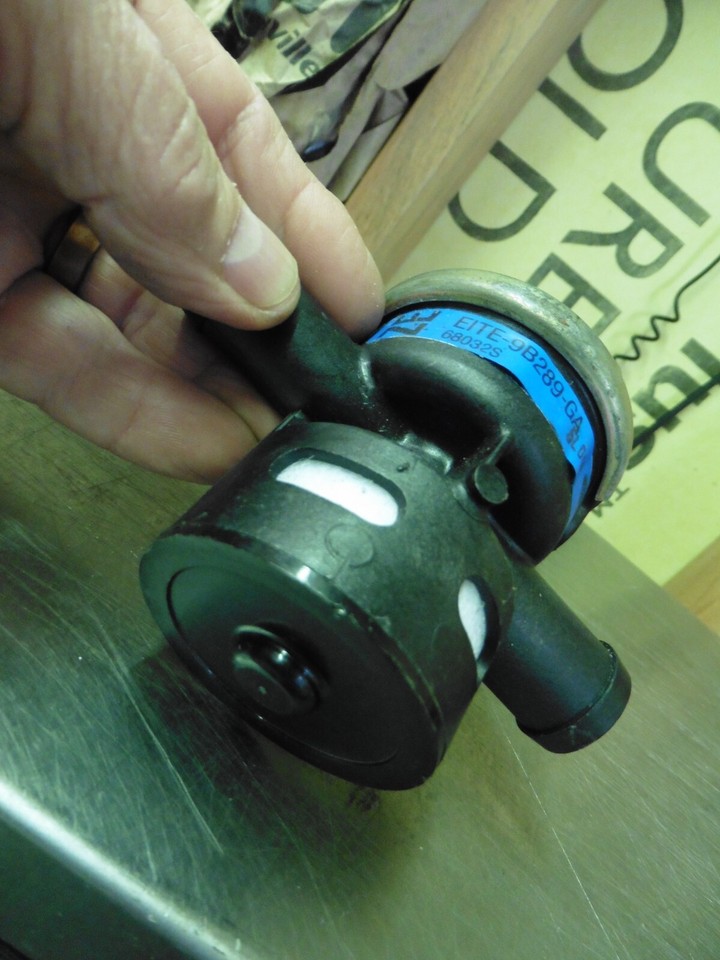 New Old Stock EITE-9B289-GA Ford Smog Pump Bypass Valve Diverter | eBay