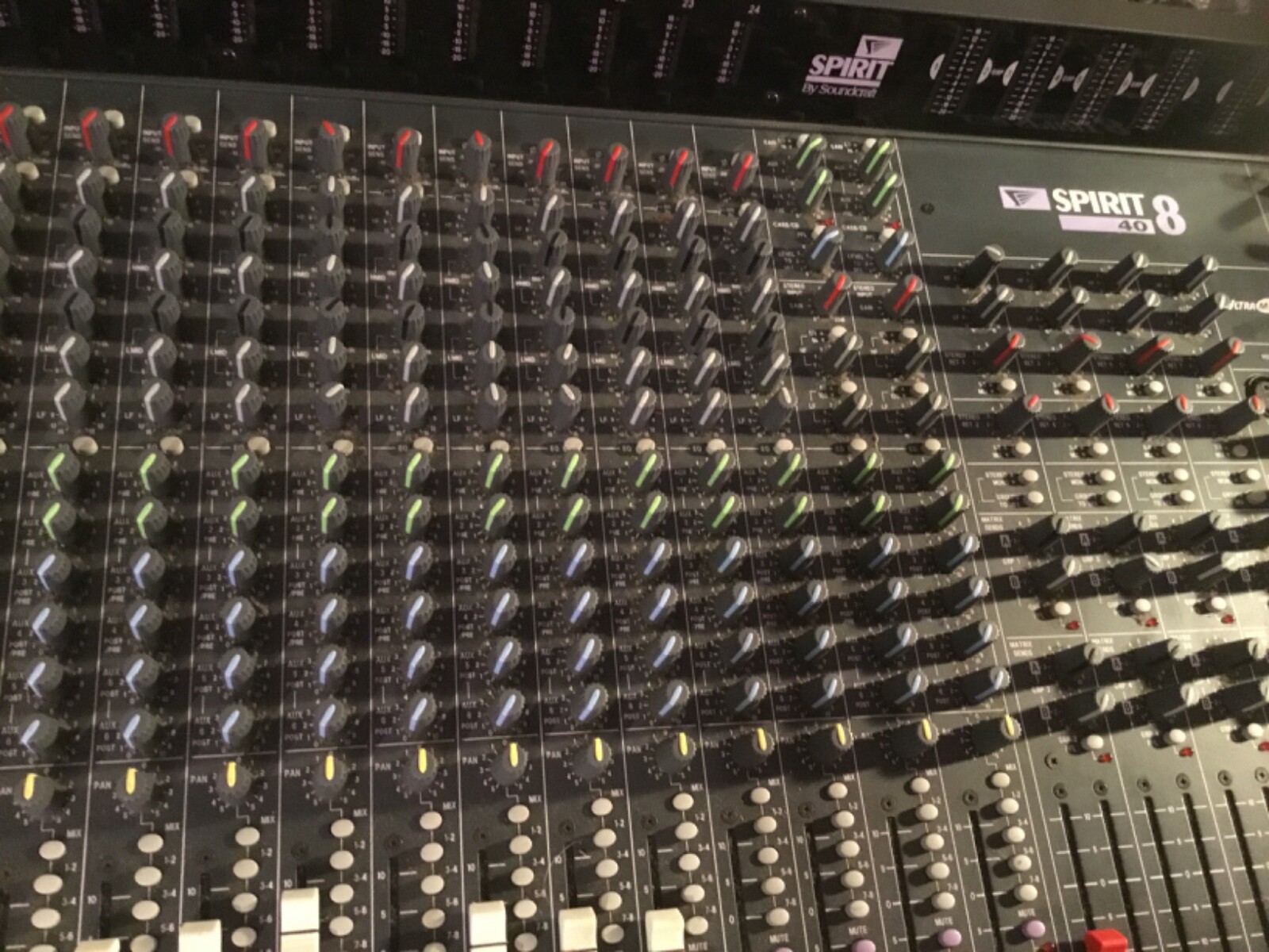 soundcraft spirit 8 40 channel pro mixing console with meter bar nice ...