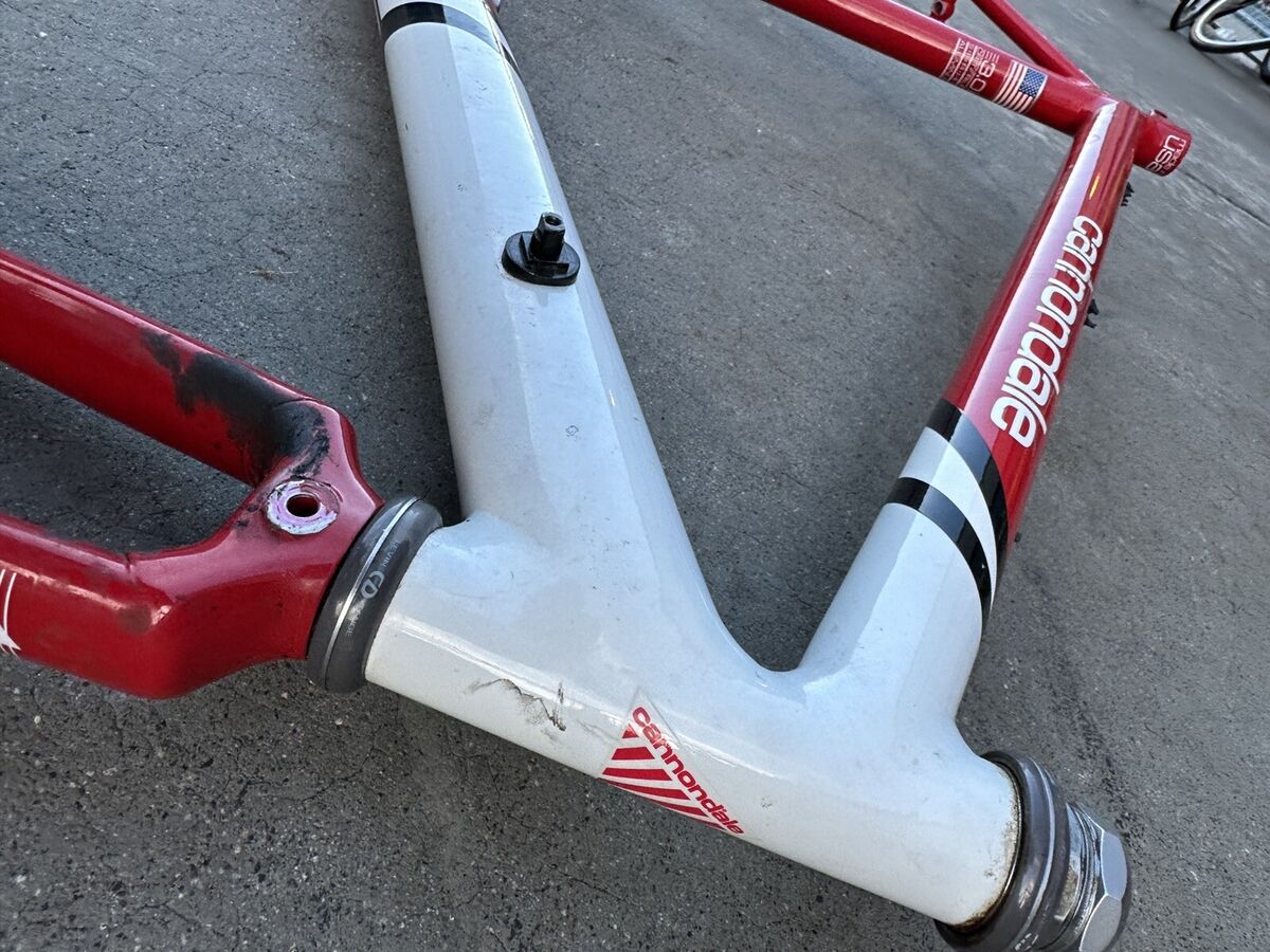 Vintage 59cm Road Bike Cannondale 3.0 Criterium Aluminum Vintage 59cm Road Bike Cannondale 3.0 Criterium Aluminum