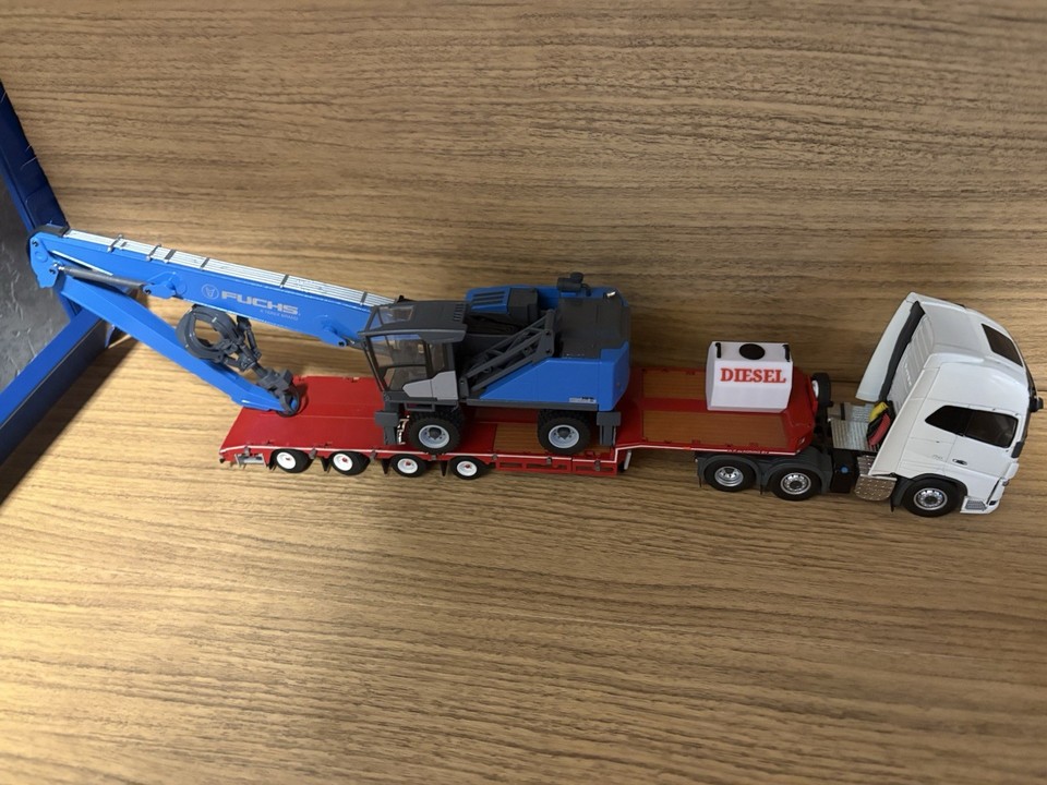 1.50 Construction Equipment 1.50 Truck Load Fuel Bowsers 1/50 | eBay UK