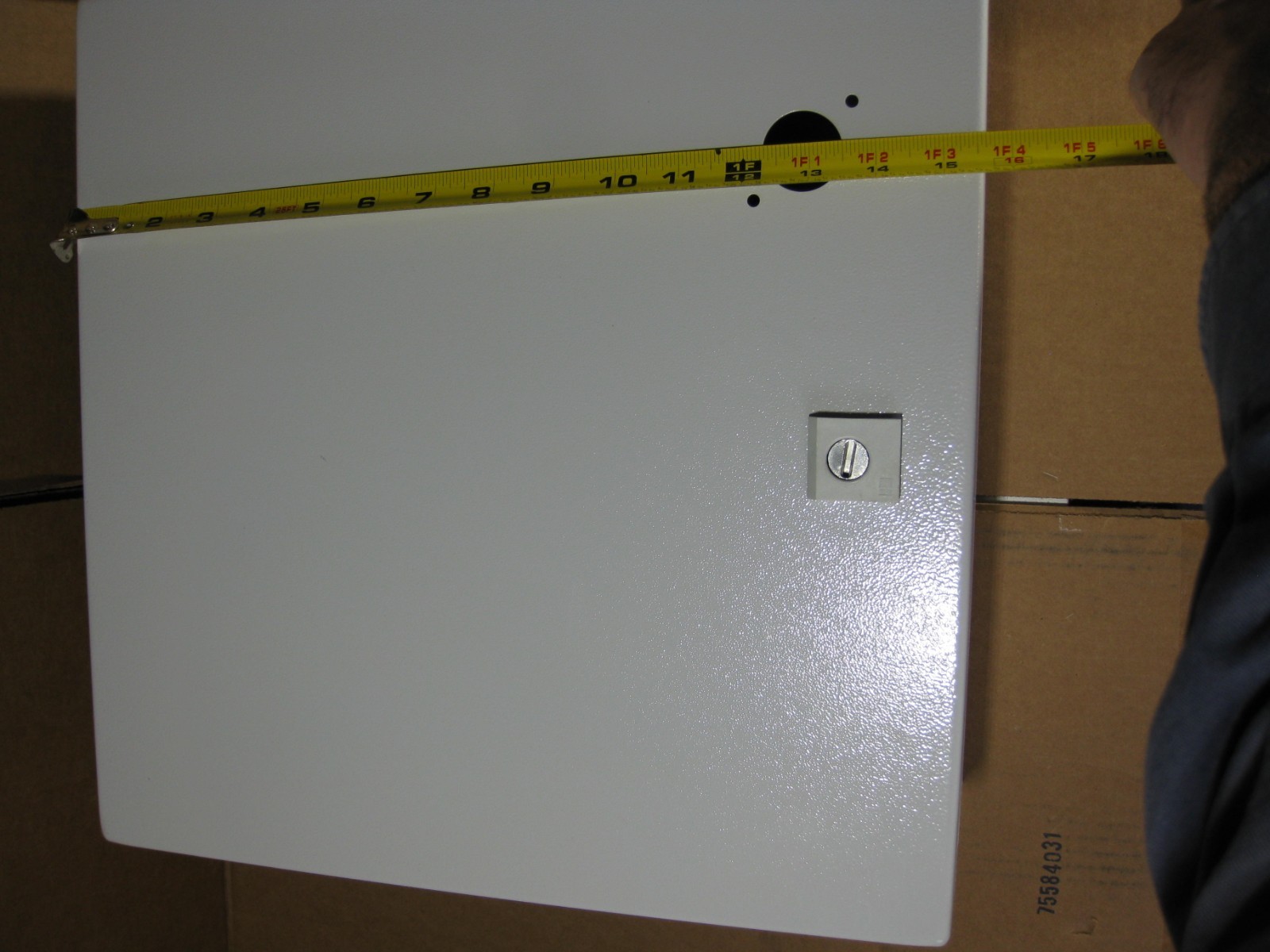 Rittal Ae1114.500 Wall Mount Electrical Enclosure Cabinet 1400x1000x300 ...