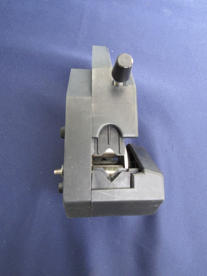 Cole Parmer Model 77200-50 Masterflex Easy-Load II Peristaltic Pump ...