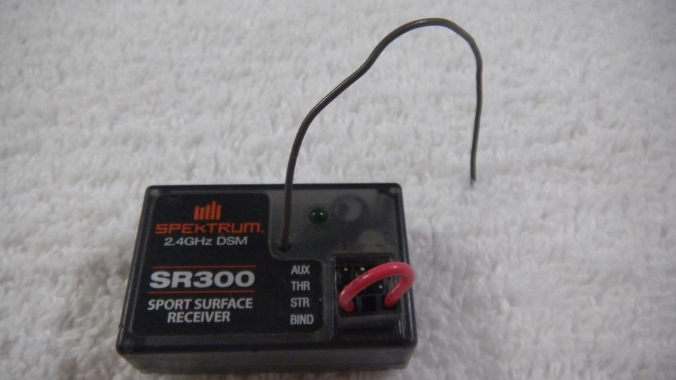 SPEKTRUM SR300 DSM 2.4 GHZ 3 CHANNEL RECEIVER TESTED WORKS GREAT | eBay