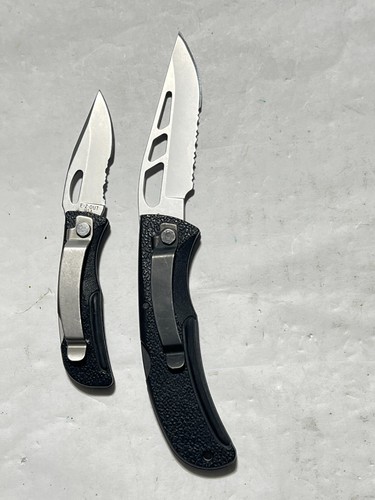 Lot of 2 Gerber USA EZ Out Pocket knives Serrated Blade - 425 ...