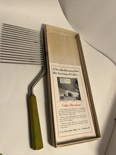 1940s Angel Food Sponge Cake Slicer Breaker Green Yellow Swirl Bakelite ...