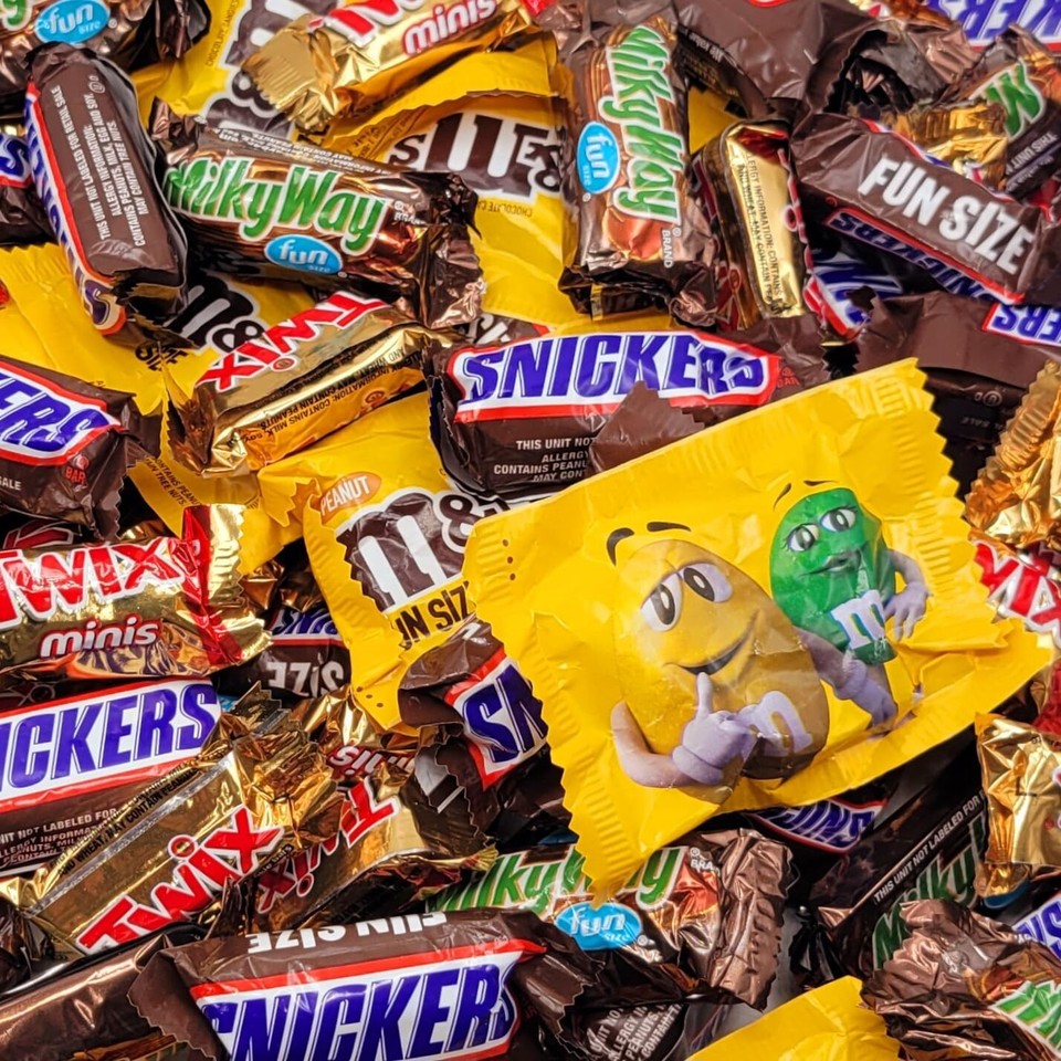 MARS Halloween Variety Pack Fun Size Chocolate Bulk & Delicious Candy ...