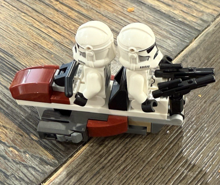 Lego Star Wars Lot over 100 pieces Tri Droids (3) Clone Troopers Battle ...