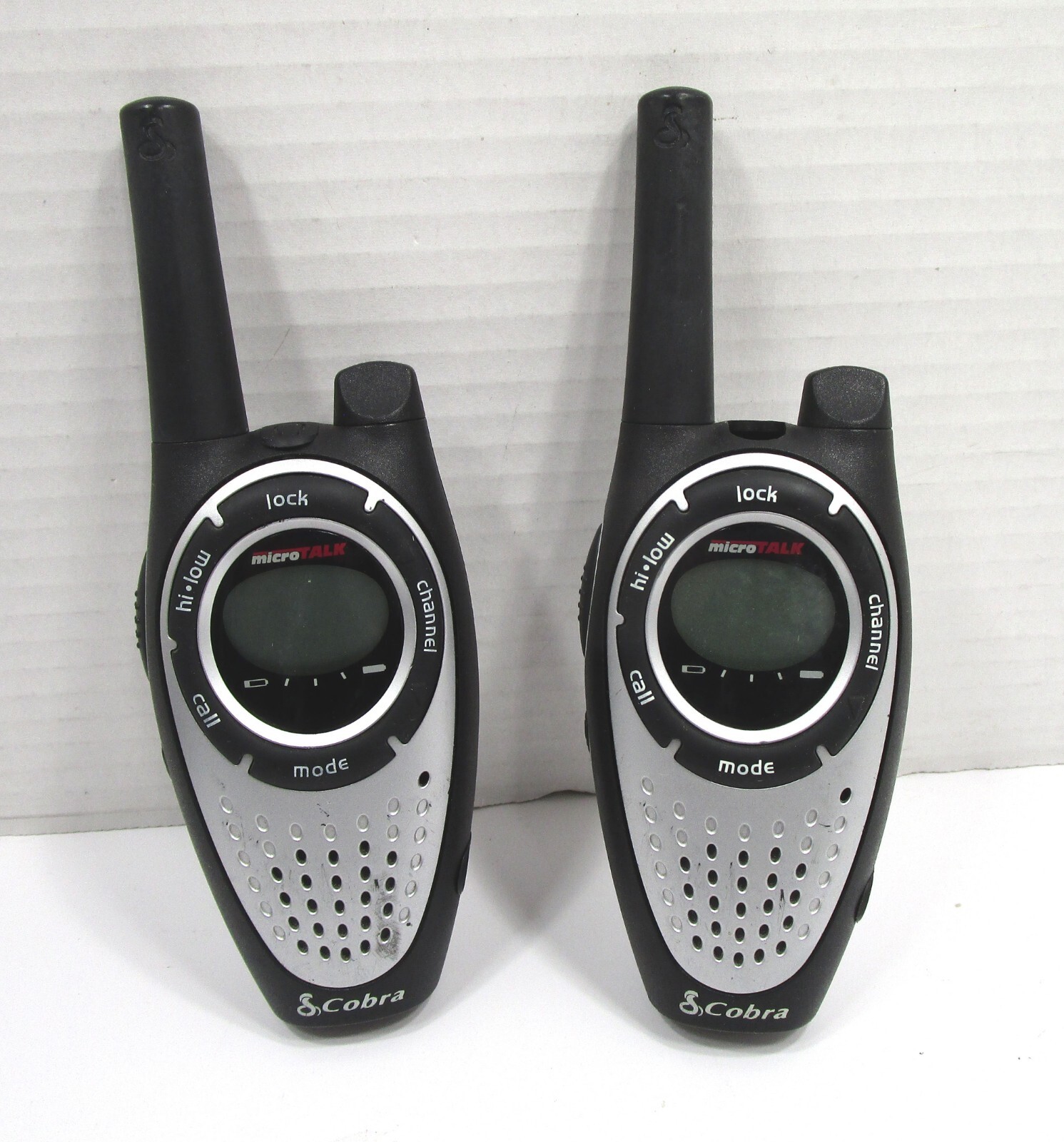 COBRA MICROTALK PR 3100 DX 2-Way Radios with Charging Cradle & AC ...