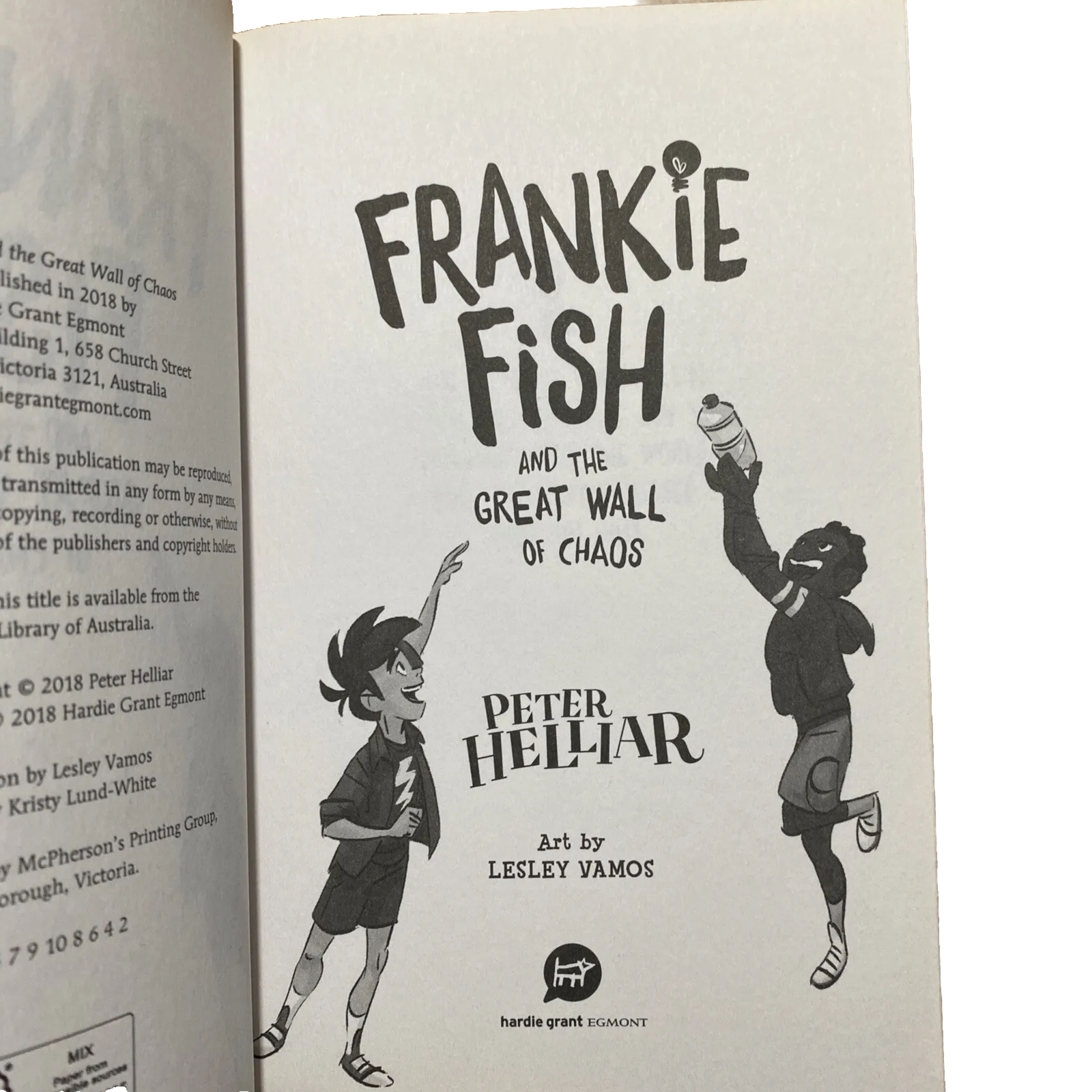 Frankie Fish and the Great Wall of Chaos by Peter Helliar (Paperback ...