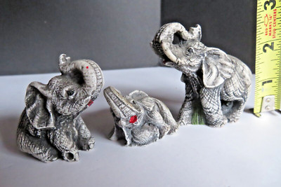 VINTAGE 3 Elephants Resin Figurines *VIDEO* Set Of 3 Small Realistic ...