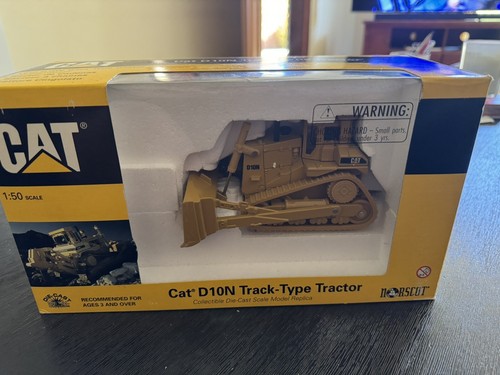1:50 Scale CAT D10N Bulldozer Norscot Collectible Diecast Model ...