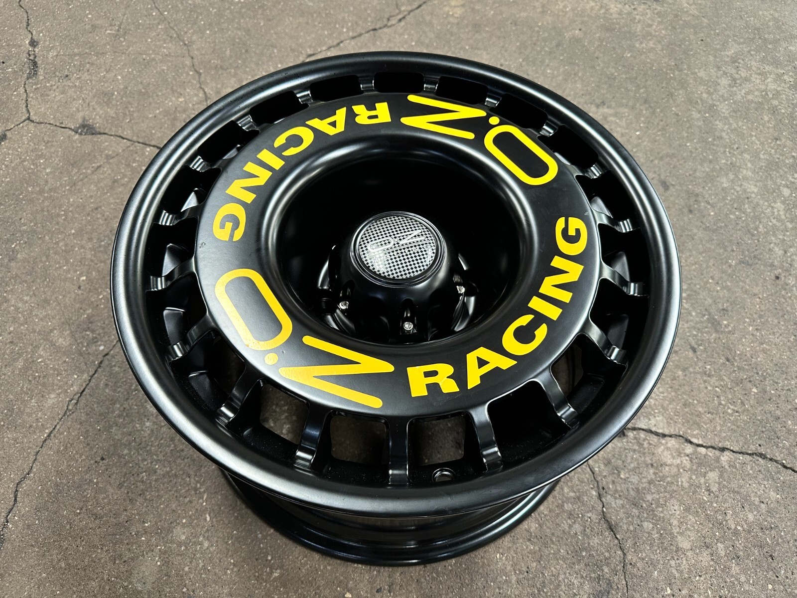 New 16x8.5" OZ Rally Wheel (5 pc) 6x139.7 Tacoma FJ 4runner Titan ...