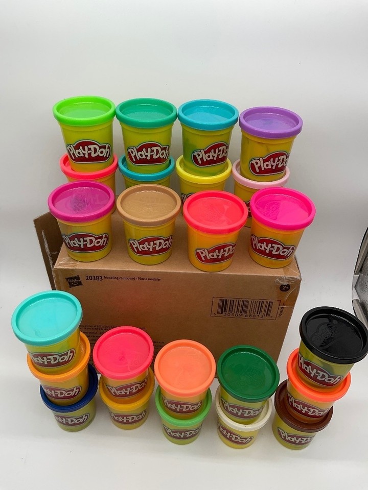 Play-Doh Lot of 24 Assorted Colors of Modeling Compound Tubs Hasbro ...