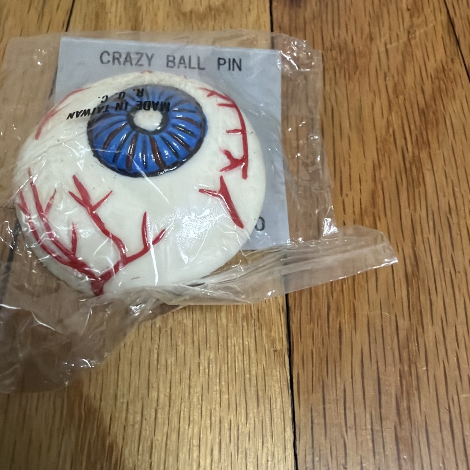 Vtg 1985 Madballs Oculus Orbus Eyeball Crazy Ball Pin Button Series 1 ...