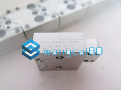 2PCS 1.125” C-Seal IGS BLOCK 316L GAS PANEL 220-32205-000 R11 (straight ...