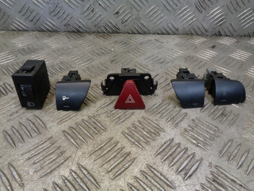 2006 PEUGEOT 307 1.6 HDi 90 S 5DR HEADLIGHT HAZARD & CENTRAL LOCK ...