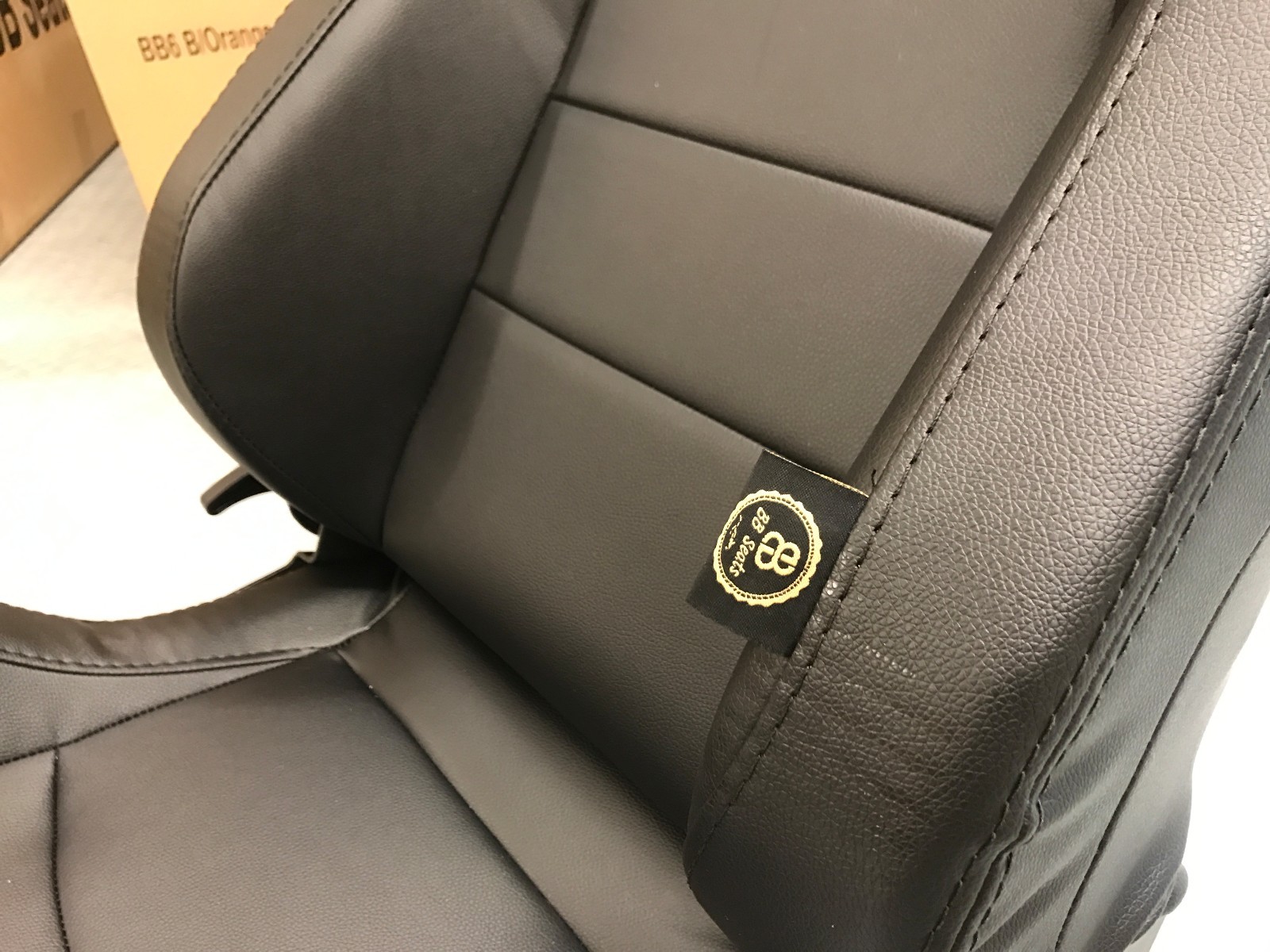 Pair BB6 Reclining Bucket Sports Seats Black + Adaptor Plates LANDROVER ...